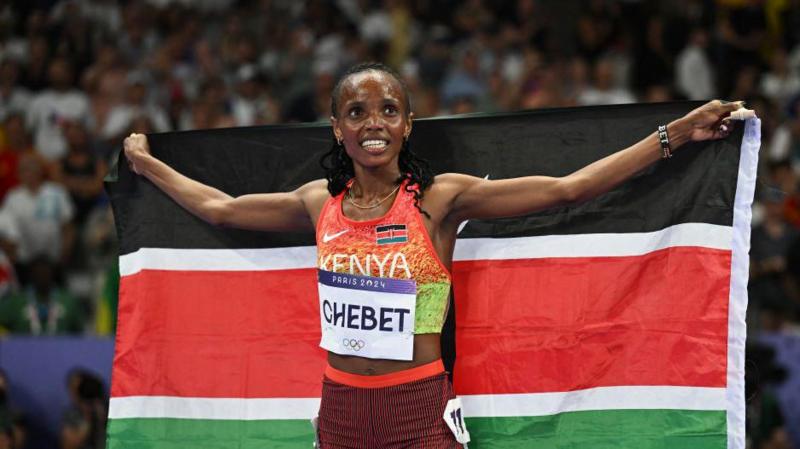 Beatrice Chebet: Kenyan runner smashes women's 5km world record in ...