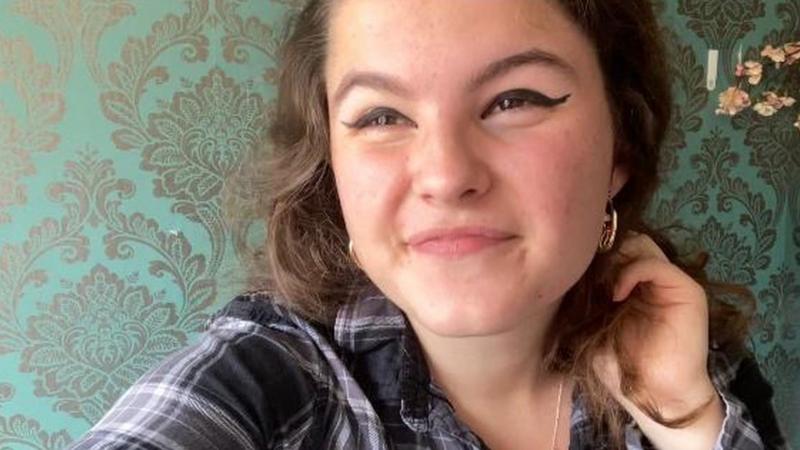 Strictly Come Dancing: Deafness 'not a barrier' to the arts - BBC News