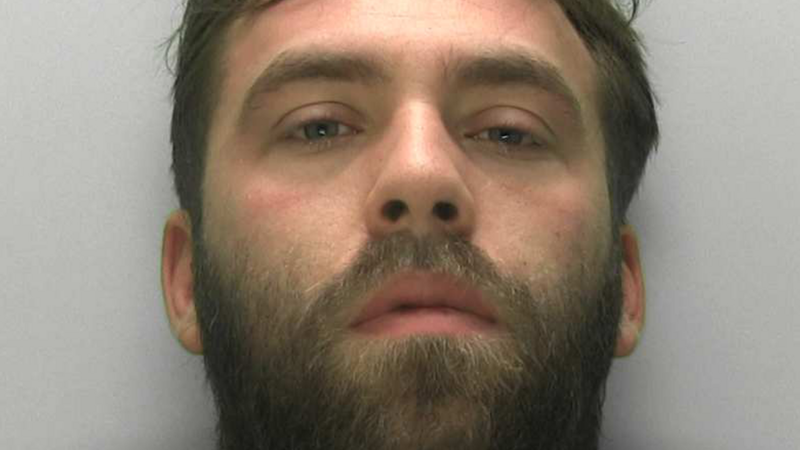 Cheltenham man leads police on 141 mile car chase across England - BBC News