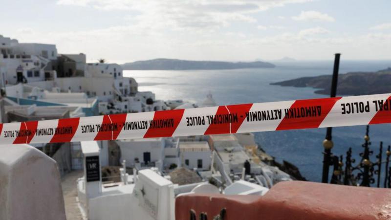 Greece earthquakes: Aftershocks hit Santorini and surrounding islands ...