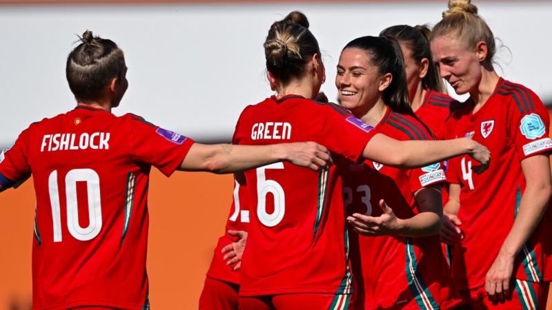 Wales Women's Football Team - BBC Sport