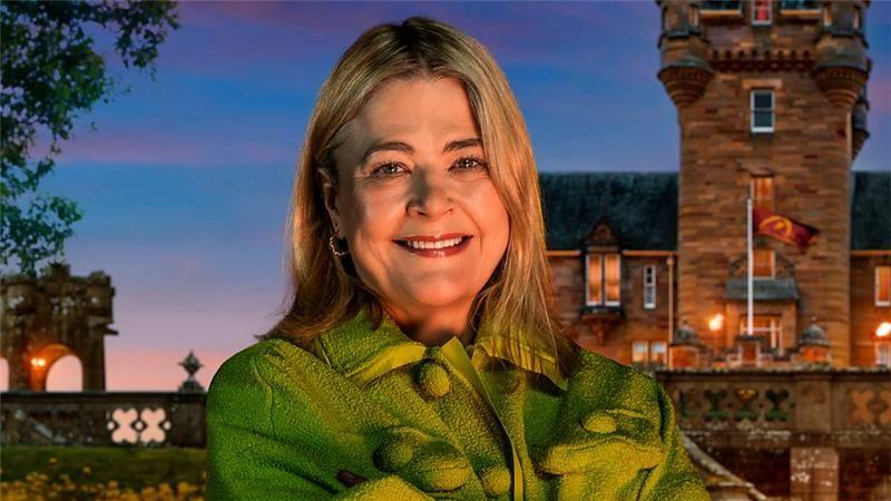 Traitors star hails Norwich creative writing course for success - BBC News