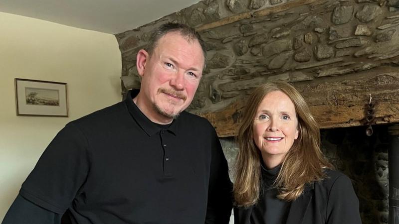 Tryweryn: The stories behind drowned village Capel Celyn - BBC News