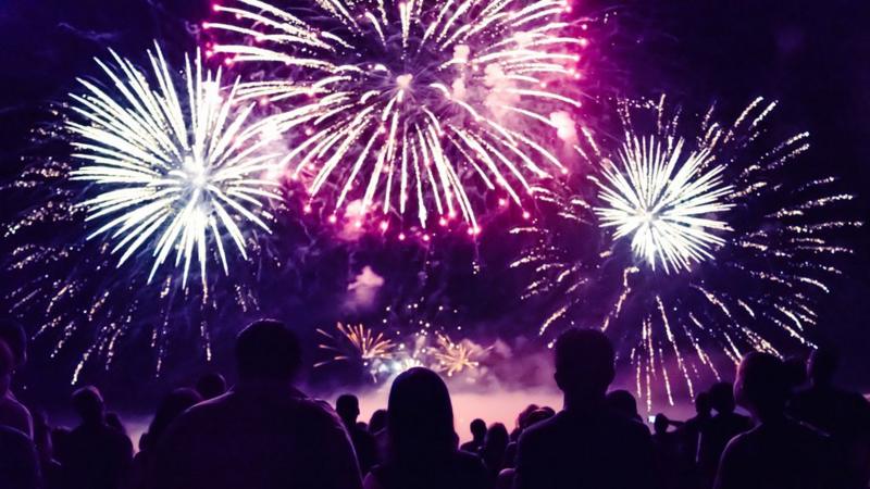 How do fireworks work? - BBC Newsround