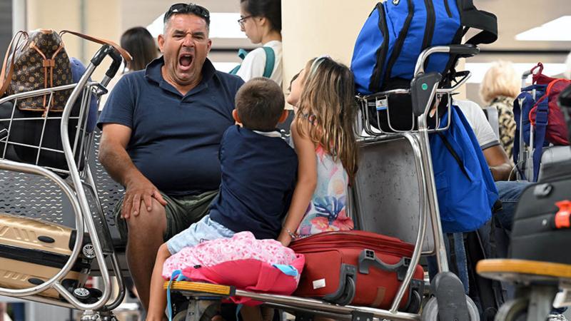 Heathrow passenger limit may return for Christmas - BBC News