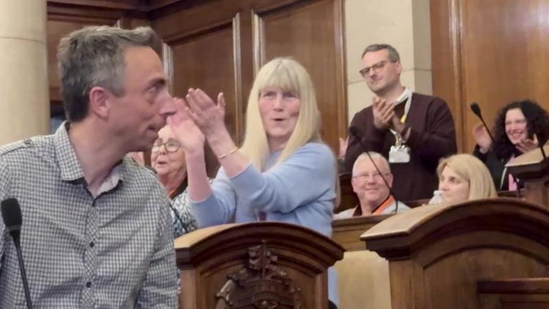 Lincolnshire PCC: Conservative Marc Jones is re-elected - BBC News