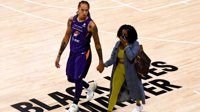 Brittney Griner: Who is the freed US basketball star? - BBC News