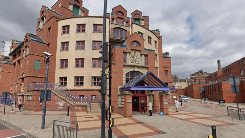 Man jailed over antisemitic messages to Leeds MP Alex Sobel - BBC News