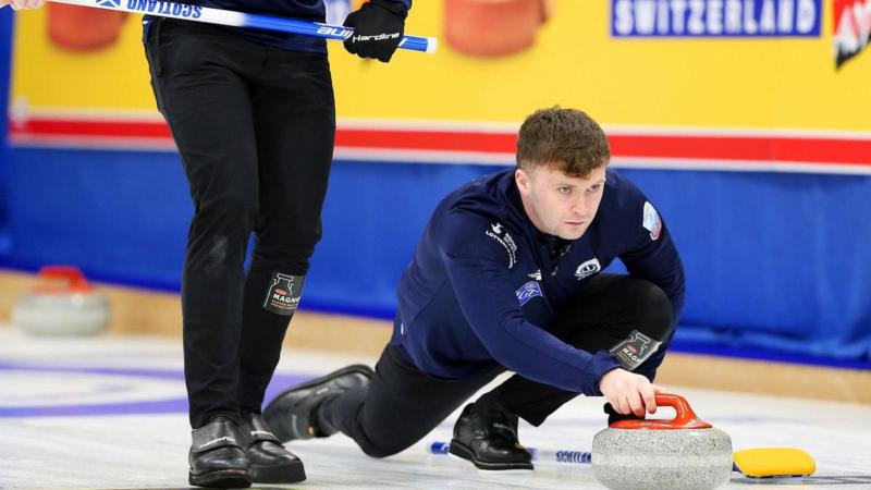 European Curling Champs: Jenn Dodds still has taste for victory - BBC Sport