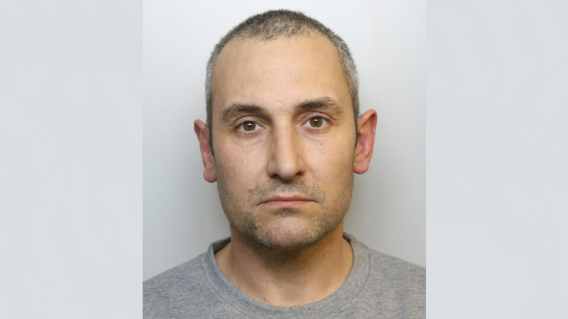 Mother of murdered Max Dixon 'loses' her son every day - BBC News