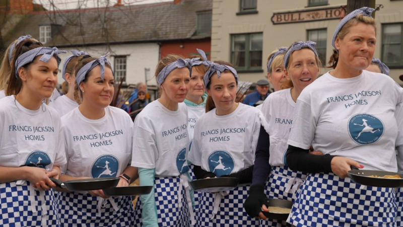 Olney: The town where a pancake race is a global event - BBC News