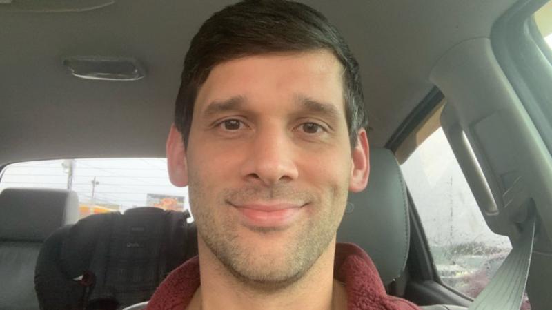 Amazon offers 'wellness chamber' for stressed staff - BBC News