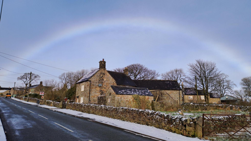 'I'm really chuffed to have seen a snowbow' - BBC News