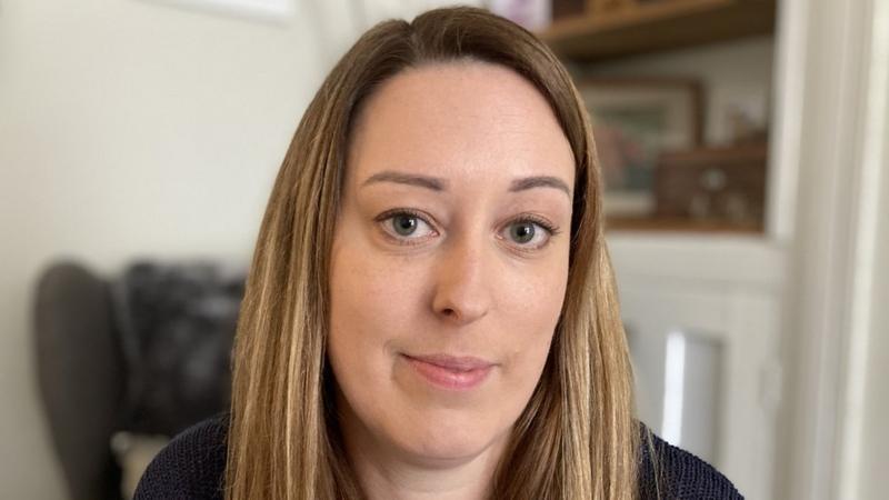 IVF: 'People are being priced out of becoming parents' - BBC News