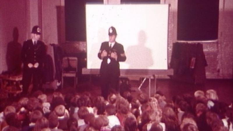Stranger Danger: Still the right message for children? - BBC News