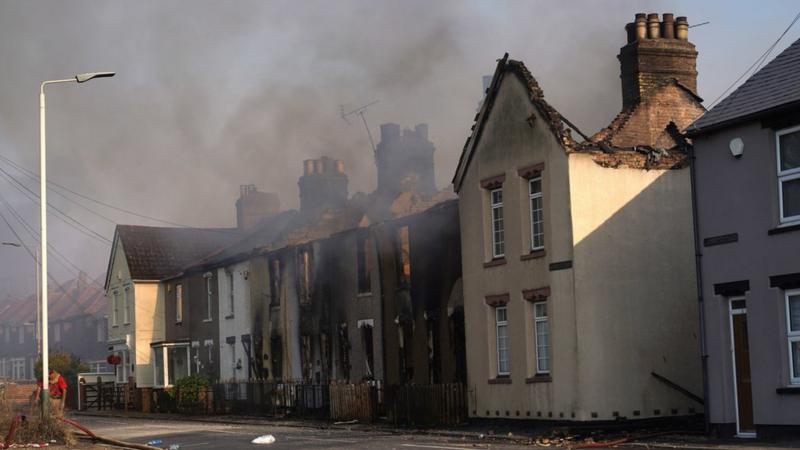Climate change: London is underprepared for extreme weather - BBC News