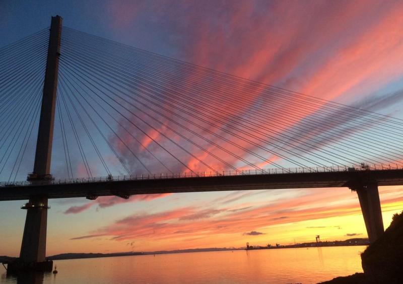 Your pictures: Stunning summer sunset swathes Scotland - BBC News