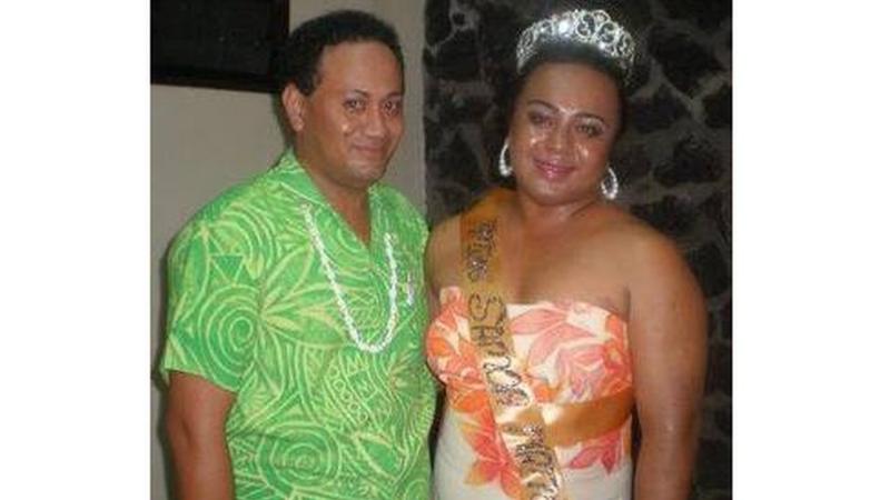 Miss Fa'afafine: Behind Samoa's 'third gender' beauty pageant - BBC News