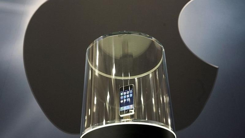 iPhone X: 10 key moments leading up to the new handset - BBC News