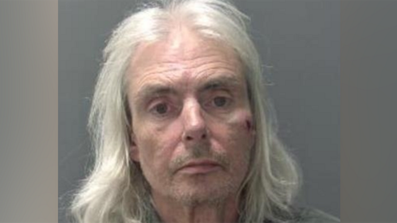 Sonar equipment used in Hickling Broad missing man search - BBC News