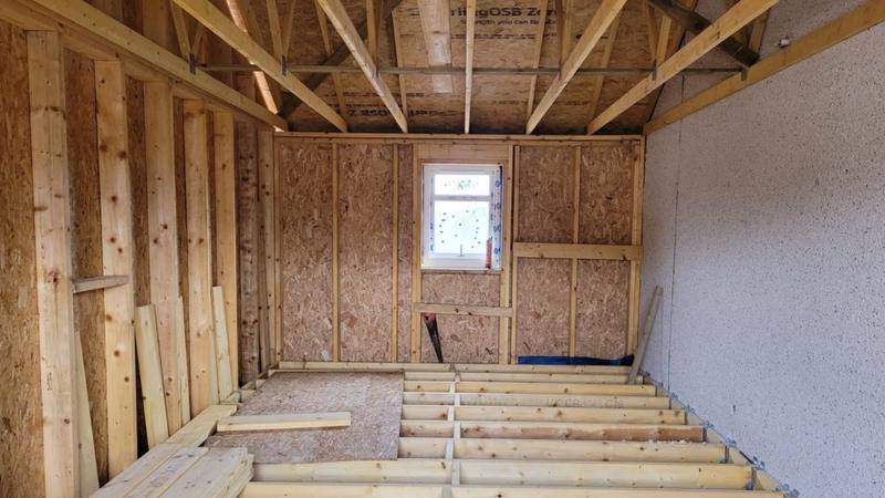 Angry customers say builder should be prosecuted over unfinished work ...