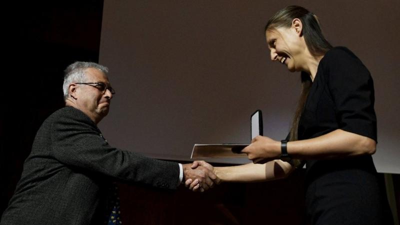 Ukrainian professor wins prestigious Fields Medal in mathematics - BBC News