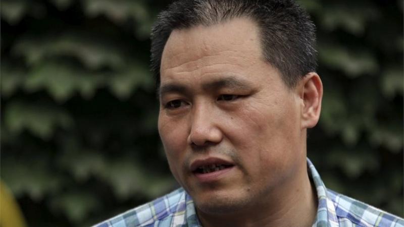 The Chinese lawyer who had his clothes ripped off in court - BBC News