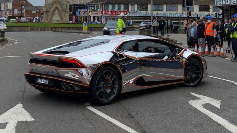 Flying car completes test flight between airports - BBC News