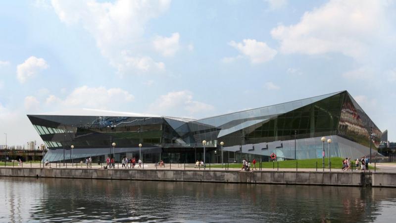 Mayor and London Assembly set for City Hall move - BBC News