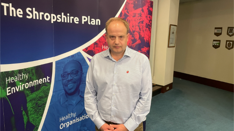 Shrewsbury North West Relief Road plans approved - BBC News