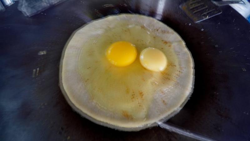 The street food that powered the British Empire - BBC News