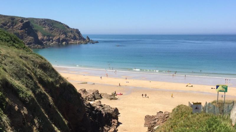 Duval - Latest News, Headlines and Entertainment from the BBC