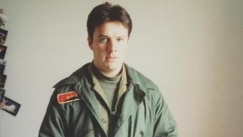 Mull of Kintyre Chinook crash: Grief and pain 30 years on - BBC News