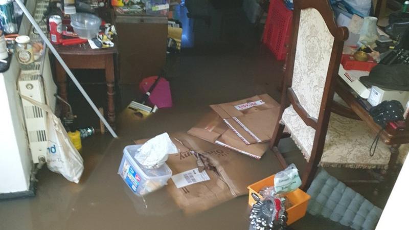 Chard flooding: People rescued and homes damaged - BBC News