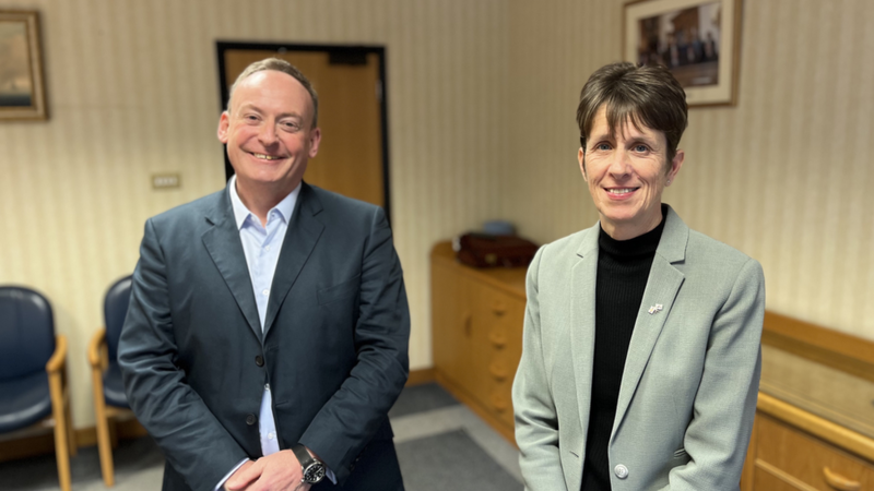 Colleges rebrand to become part of Guernsey Institute - BBC News