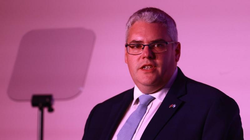 DUP: The 12 party members key to Stormont's return - BBC News