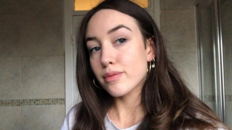 'Right and just' for students to get Covid refunds - BBC News