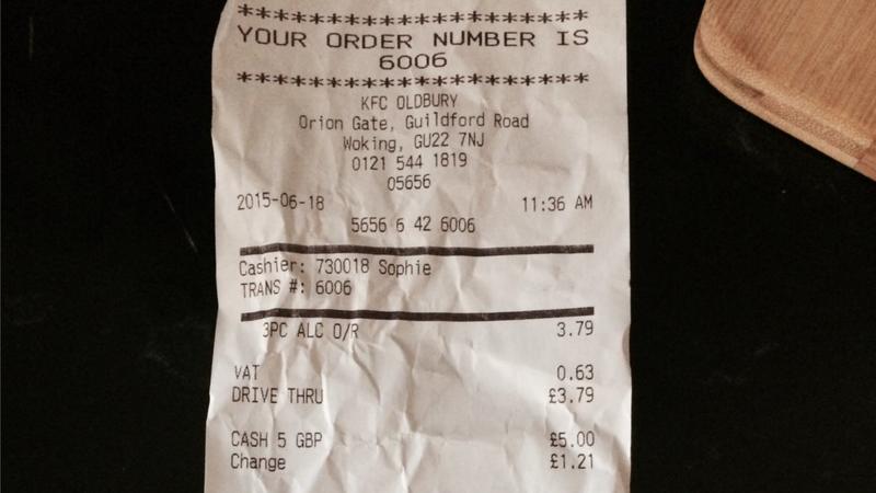 Oldbury KFC diner 'finds maggot in chicken' - BBC News