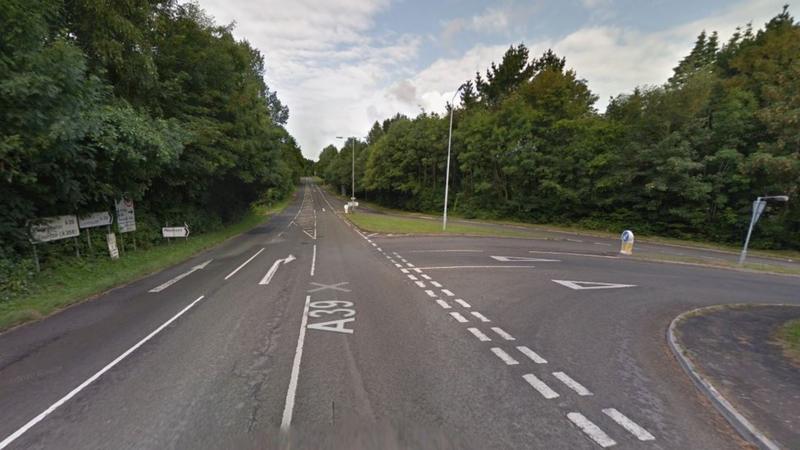 Minehead car crash: Teenage girl dies and three men arrested - BBC News