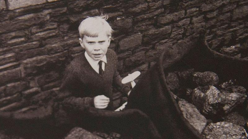 Aberfan disaster: Surviving schoolchildren's trauma 55 years on - BBC News