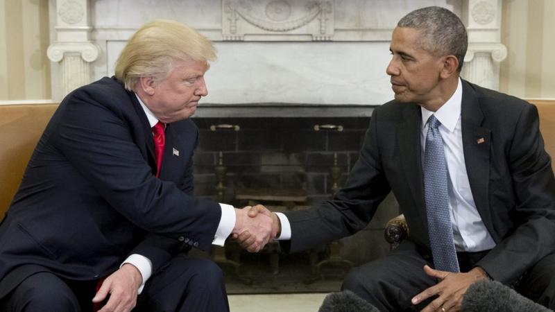 Donald Trump meets Barack Obama - five awkward photos - BBC News