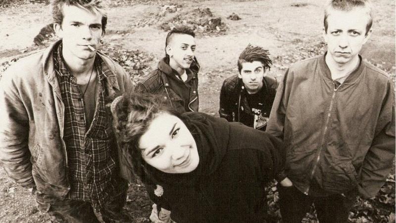 Castlemorton Common: The rave that changed the law - BBC News