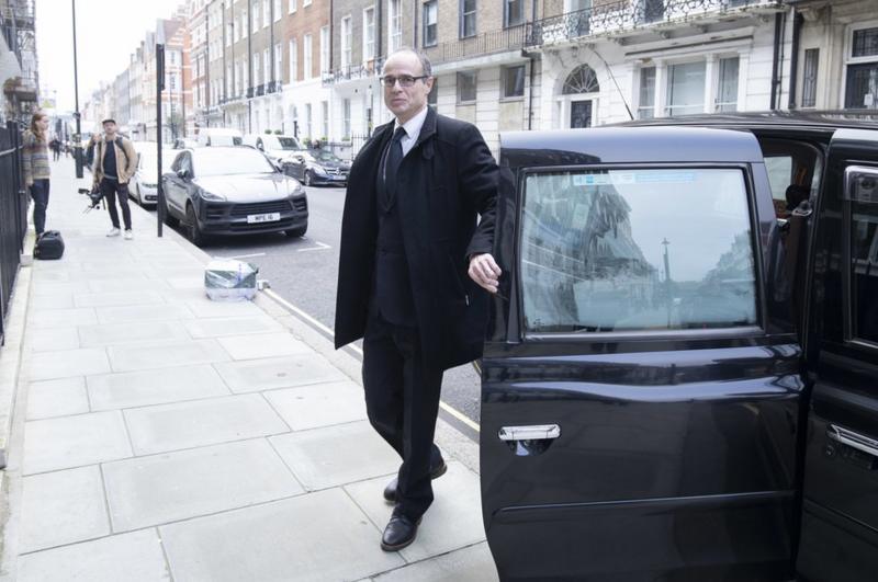 Mike Mew: Dental treatment boy had 'seizure-like episodes' - BBC News