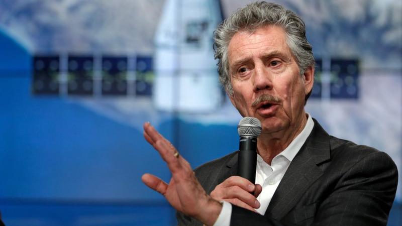 SpaceX reusable rocket lands on ocean platform - BBC News