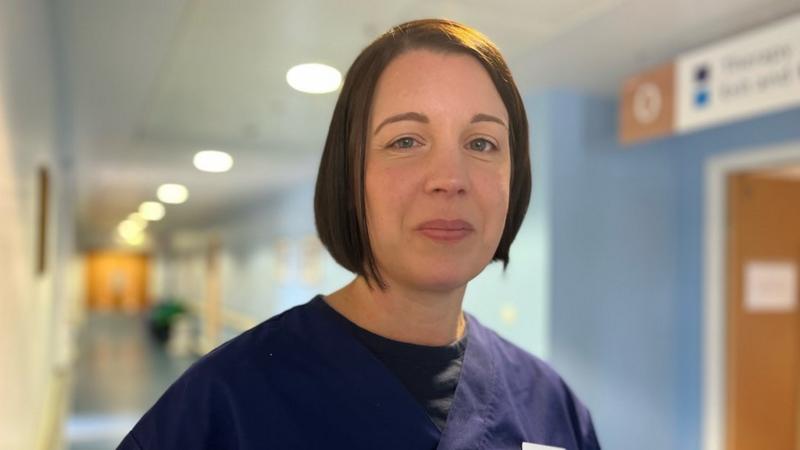 The patients getting hospital treatment at home - BBC News