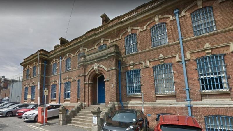 'Fragile' progress at Exeter Prison - watchdog - BBC News