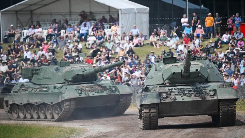 Bovington: Tank museum videos become global social media hit - BBC News