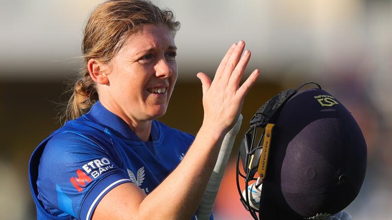 England Women's Cricket Team - BBC Sport