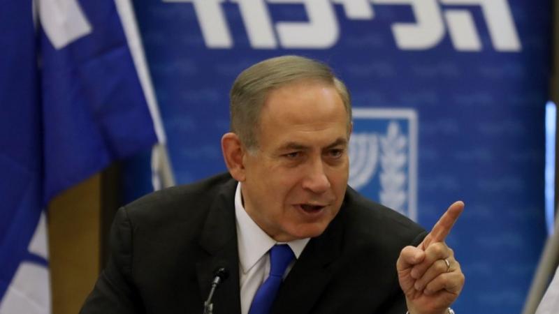Israeli police question PM Netanyahu in corruption probe - BBC News