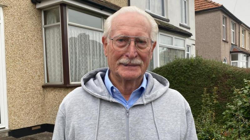 Dave Prowse: The Bristol boy who went from Southmead to Star Wars - BBC ...